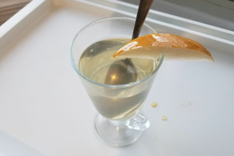 How to Make Asian Pear Tea (Honey Optional!)