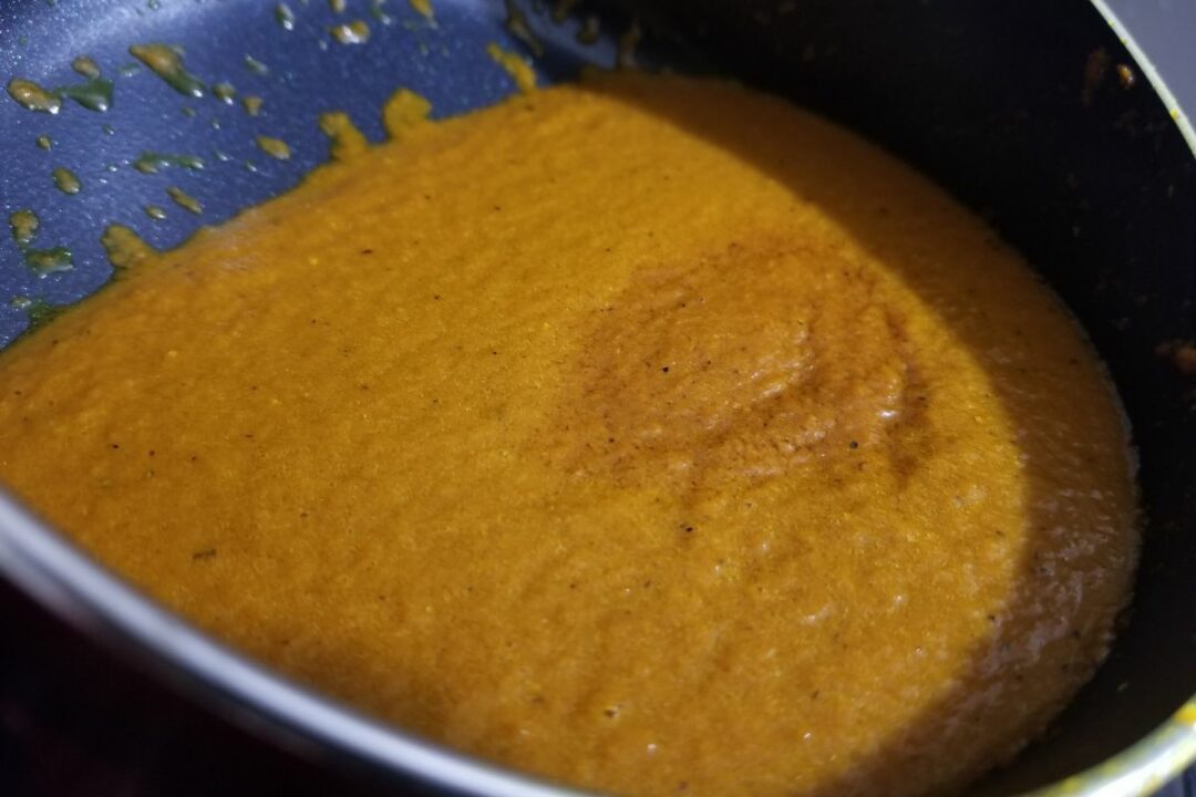 How to Make Turmeric Paste (With Fresh Root or Dried)